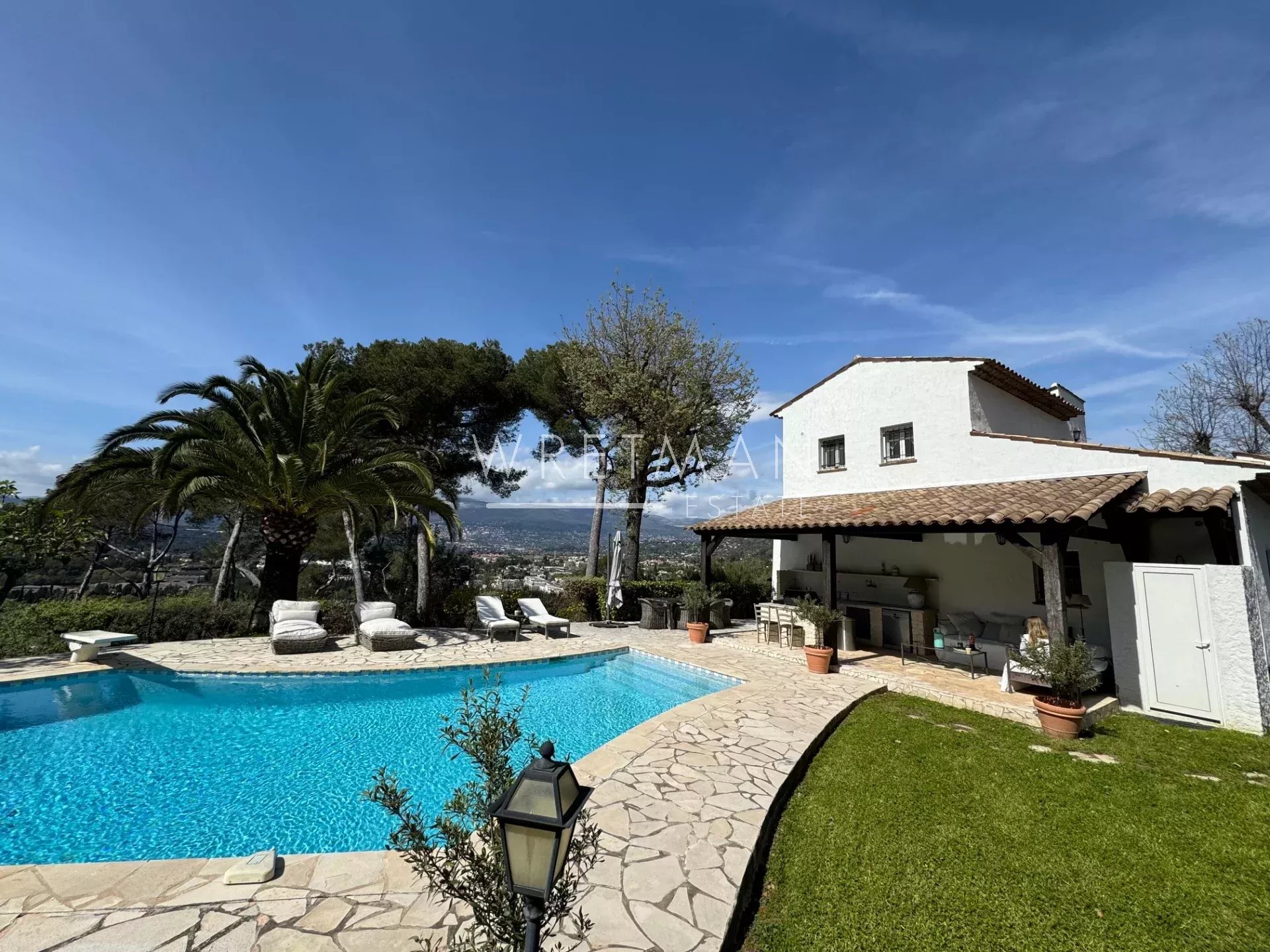 4 bedroom villa with pool in a closed domaine and walking distant to ...