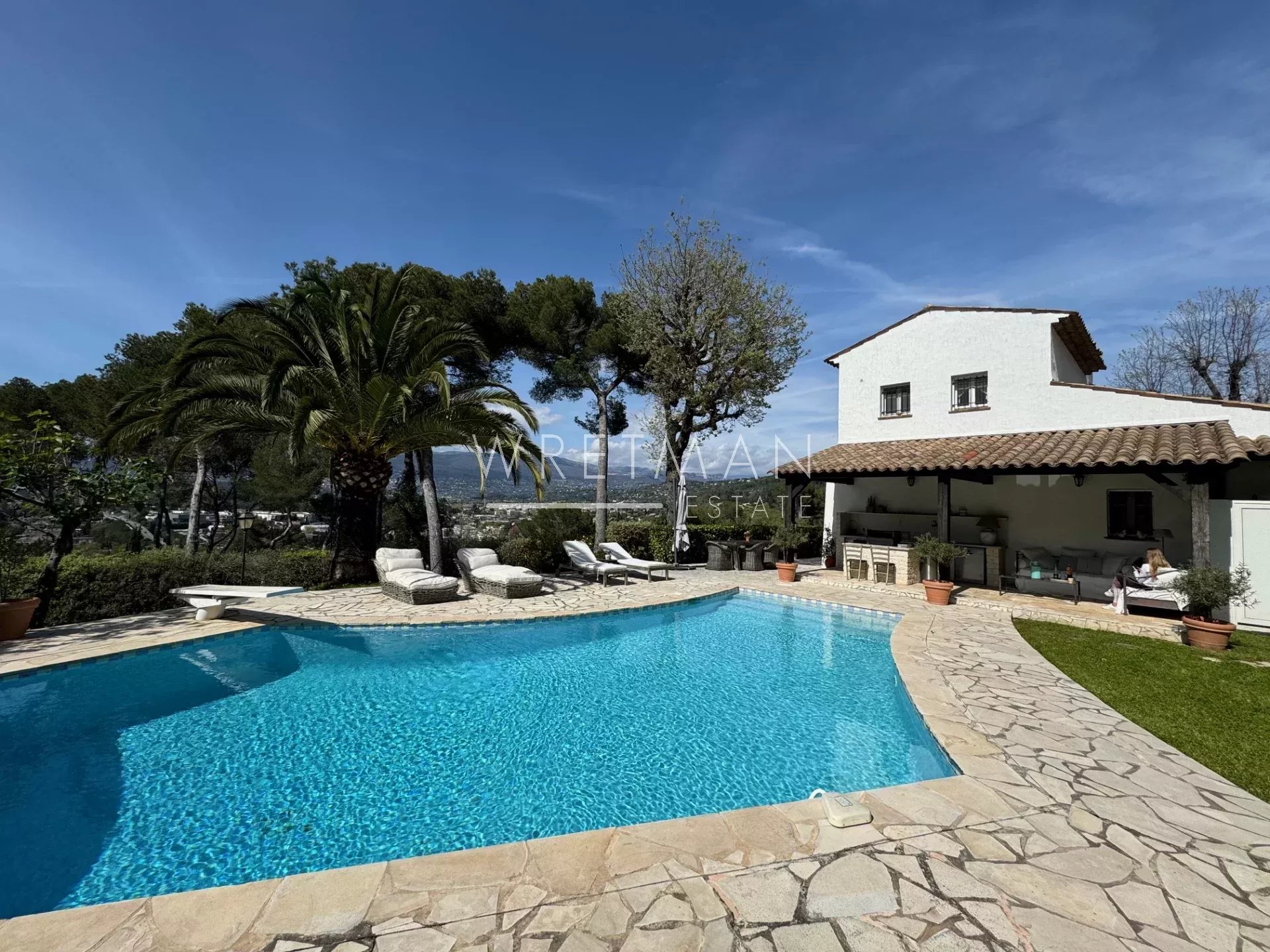 4 bedroom villa with pool in a closed domaine and walking distant to ...